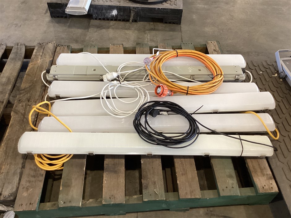 Single Batten LED Lights, Qty x 6 Auction (0010-8017058) | Grays Australia