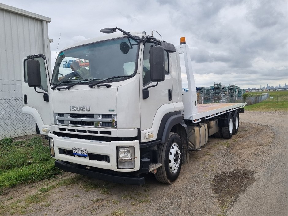 2014 Isuzu FH FXLJJD13 6 x 2 Tilt Tray Truck Auction (0001-7044130 ...