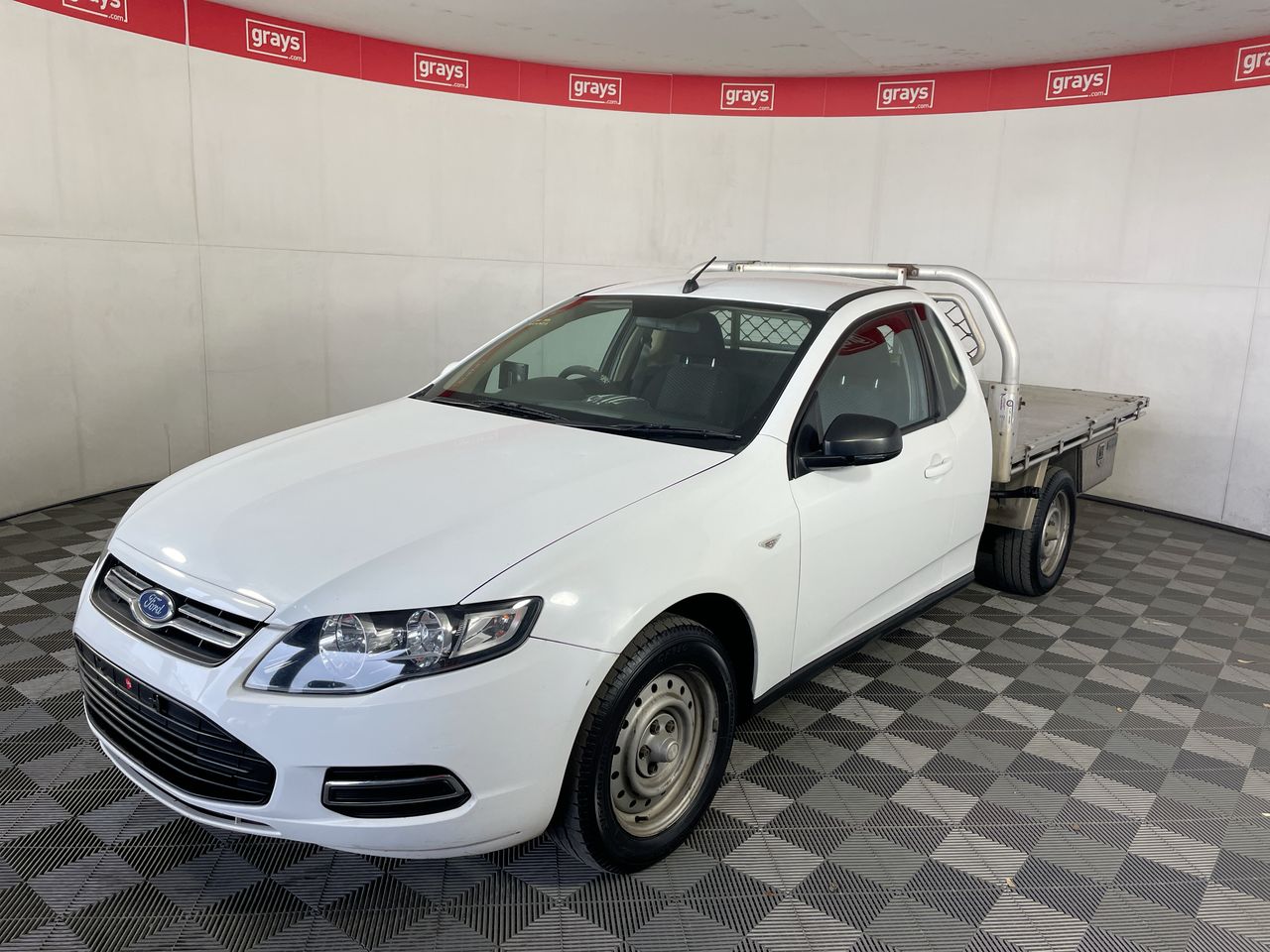 2013 Ford Falcon FG II Automatic Cab Chassis Auction (0001-10331933 ...