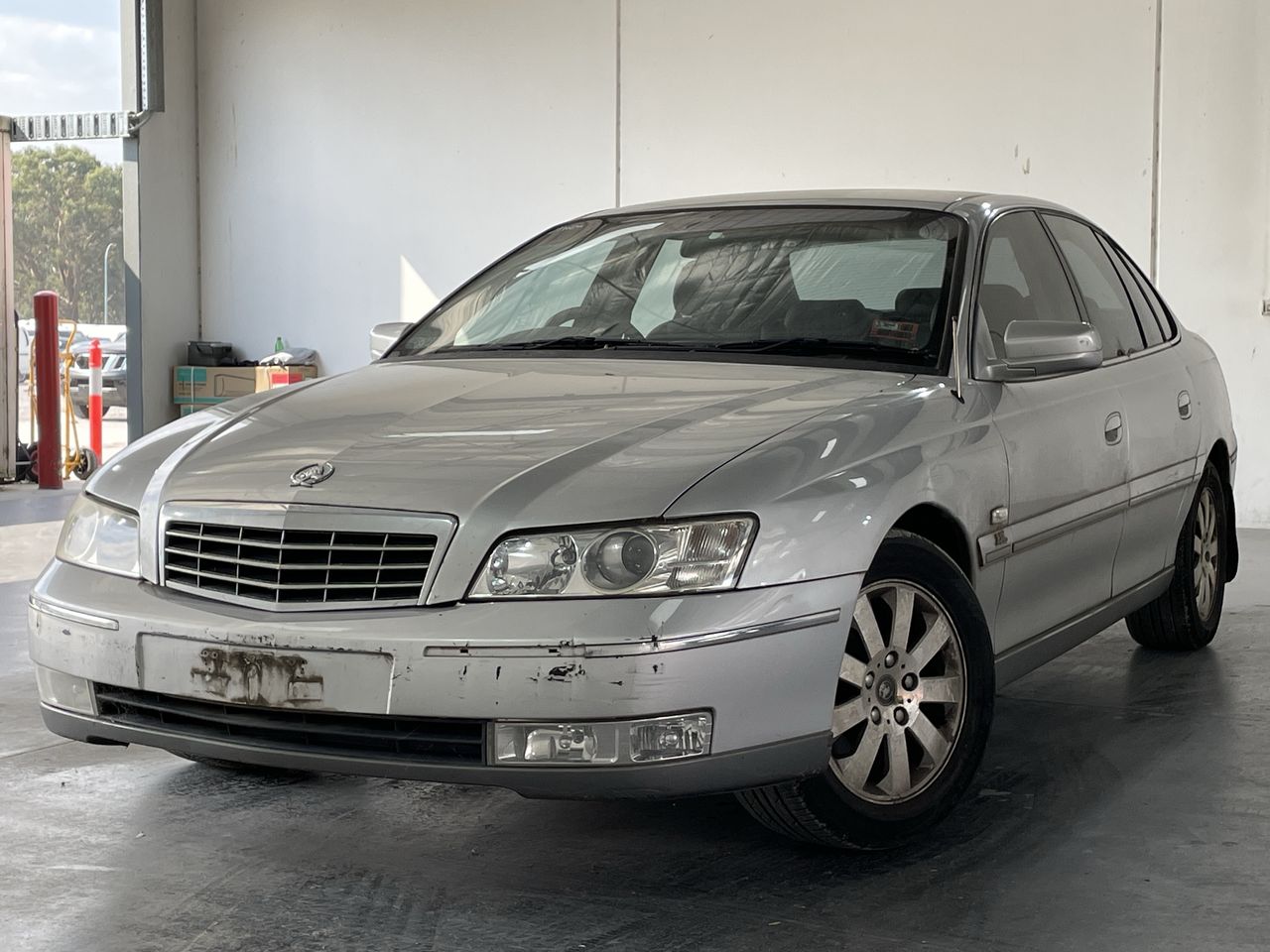 2004 Holden Statesman WL Automatic Sedan Auction (0001-20077421 ...