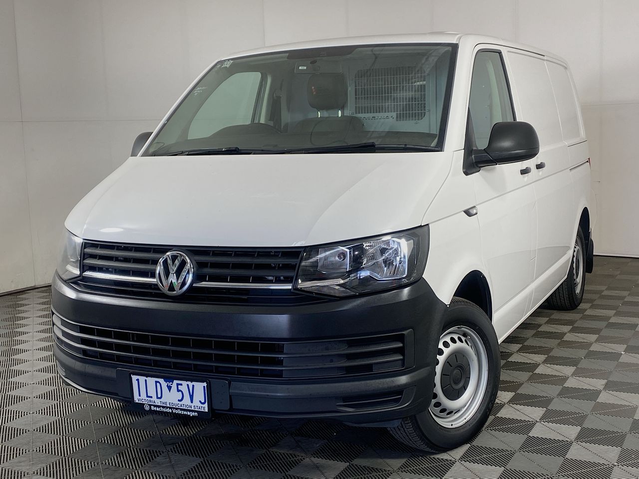 2017 Volkswagen Transporter TDI340 SWB T6 Turbo Diesel Automatic Van ...