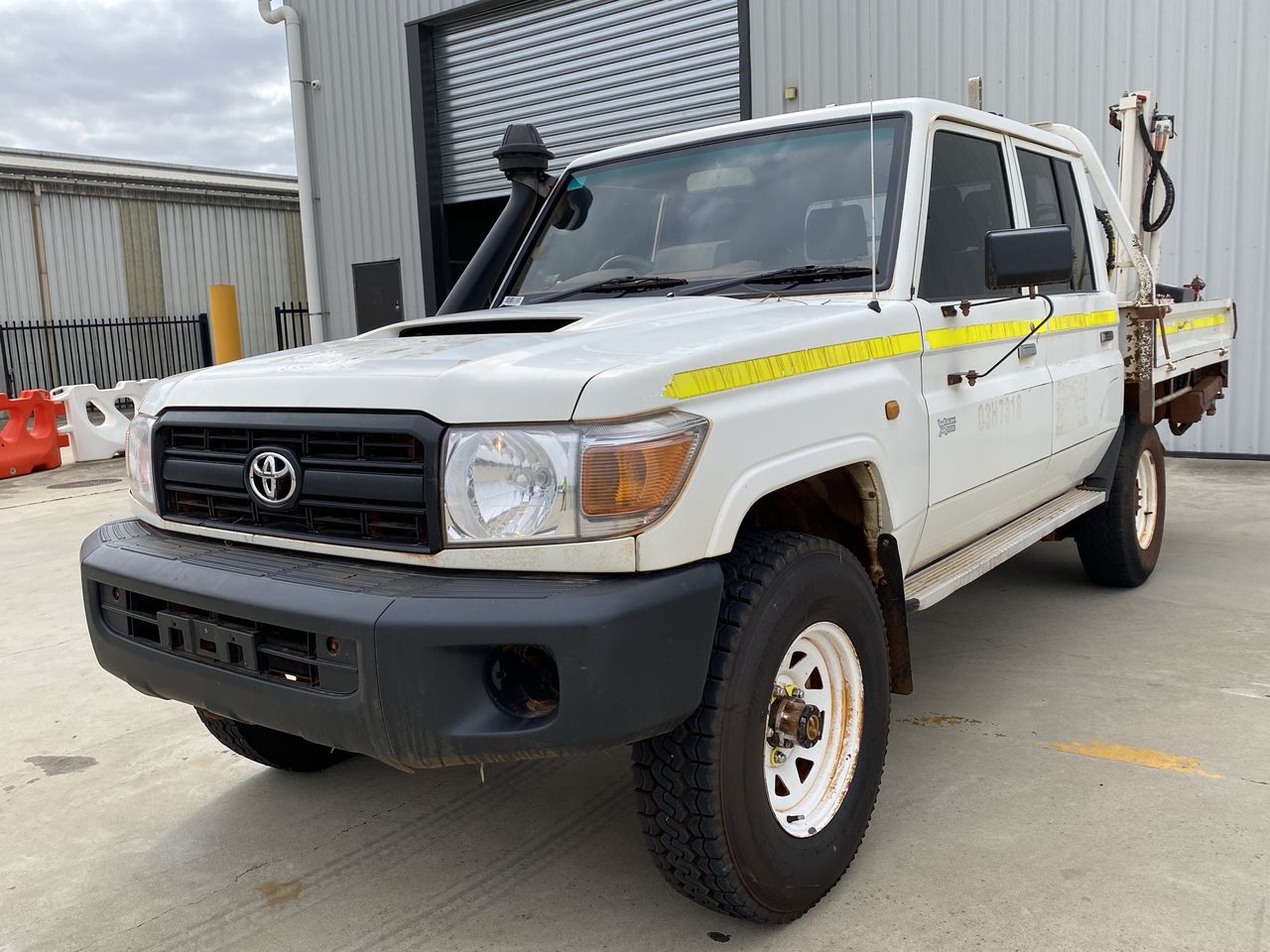 2014 Toyota Landcruiser Workmate Turbo Diesel Manual Crew Cab Chassis ...
