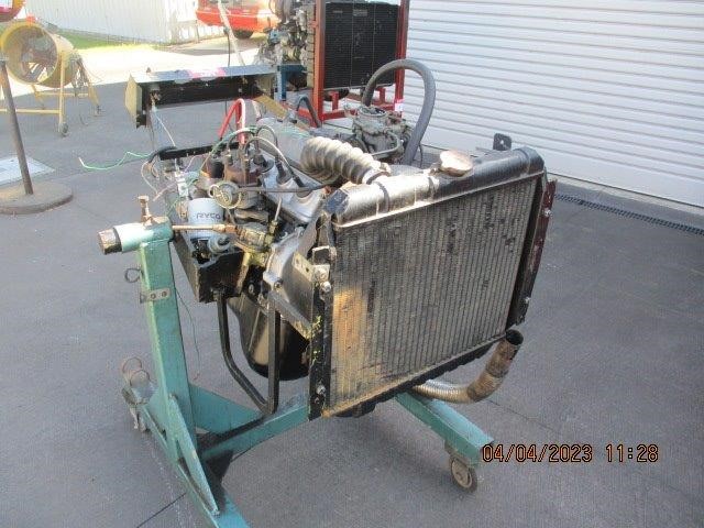 Toyota 3K, 4 Cylinder Petrol Motor on Stand Auction (0007-3025077 ...