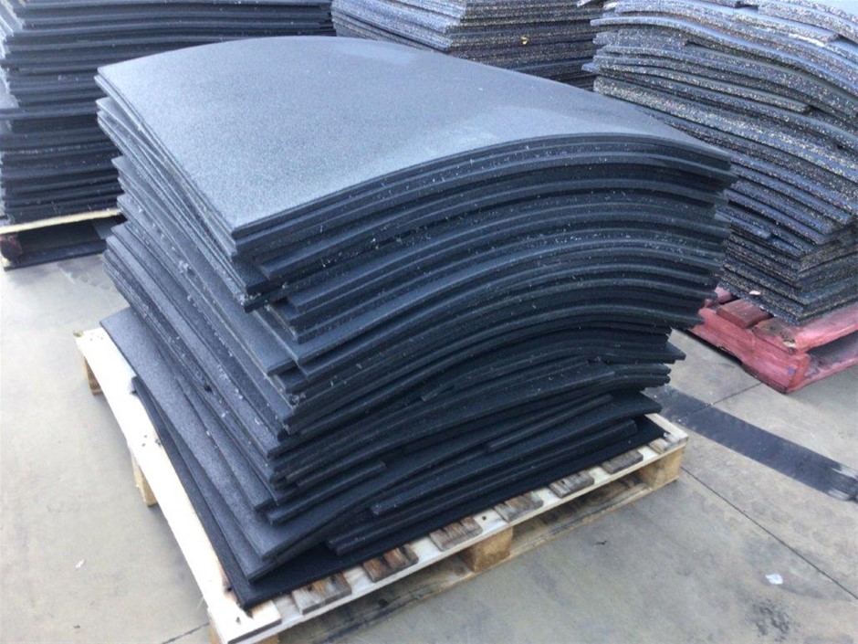1x Pallet of Assorted Rubber Floor Mats Auction (0073-3025070) | Grays ...