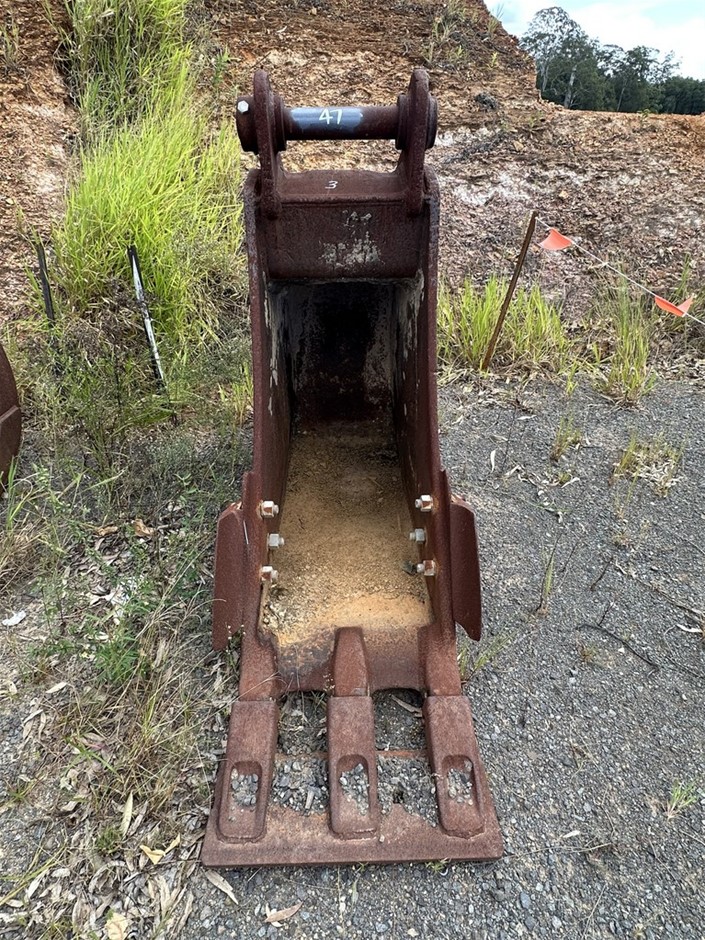 Atlas Engineering 700mm GP Bucket Auction (0390-7045714) | Grays Australia