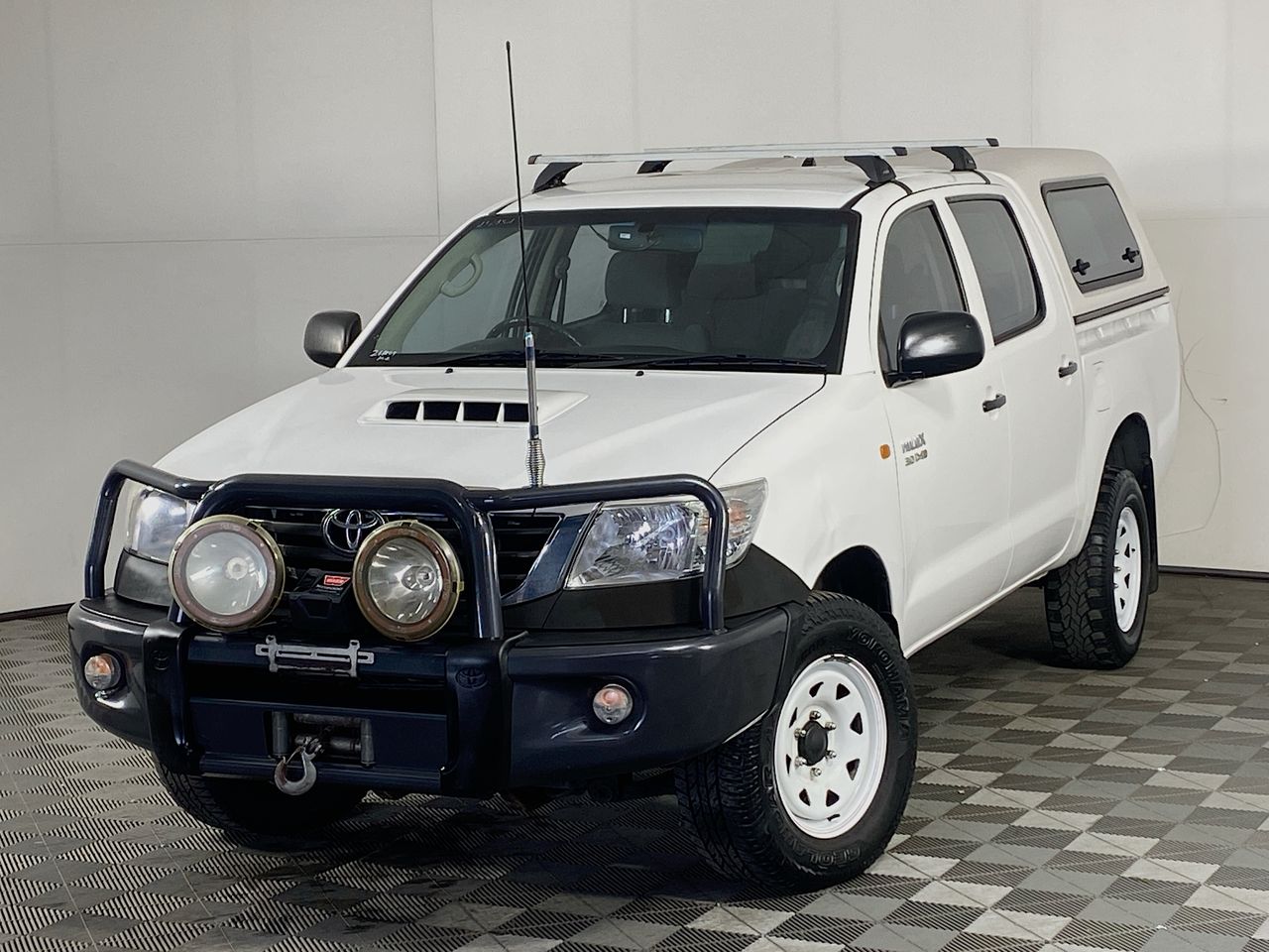 2011 Toyota Hilux 4X4 SR KUN26R Turbo Diesel Automatic Dual Cab Auction ...