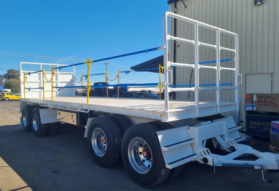 Midland DT4-20 Quad Axle Dog Trailer Auction (0003-5052694) | Grays ...
