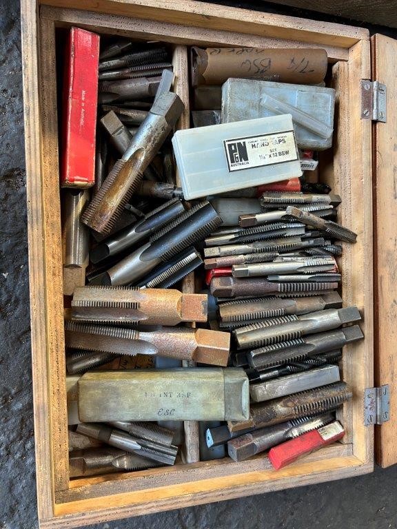 box large quantity of machine taps some unused Auction (0022-5052631 ...