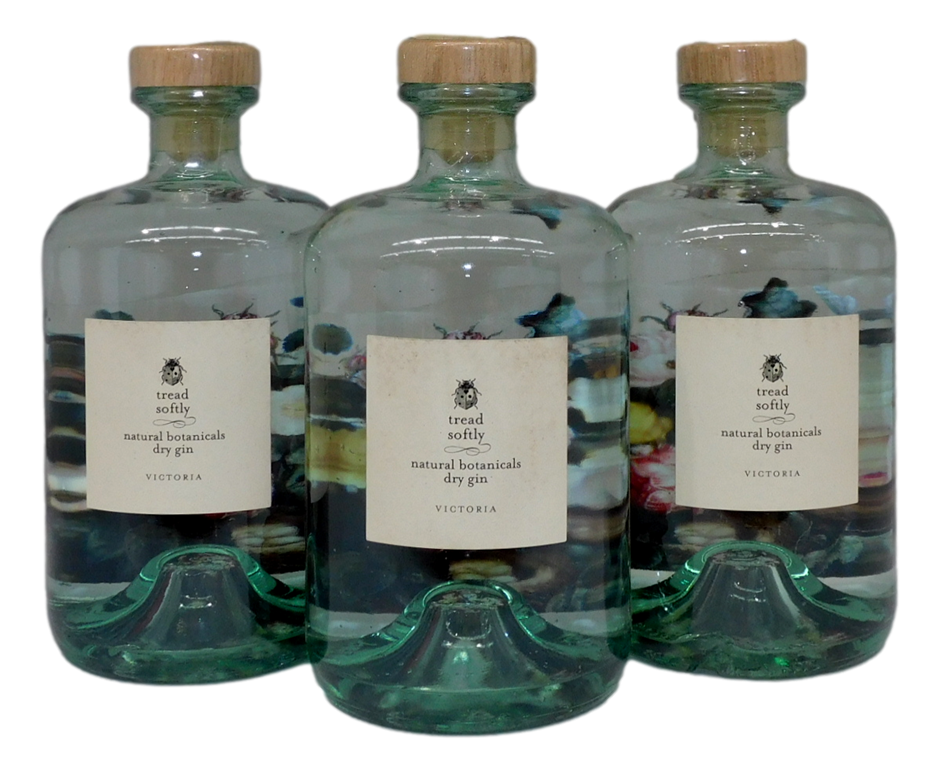 Tread Softly Natural Botanicals Dry Gin (3x 700mL) Auction (0152 ...