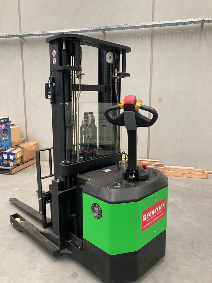 2021 Forklift CQE15S Reach Truck (NON-RIDE ON)