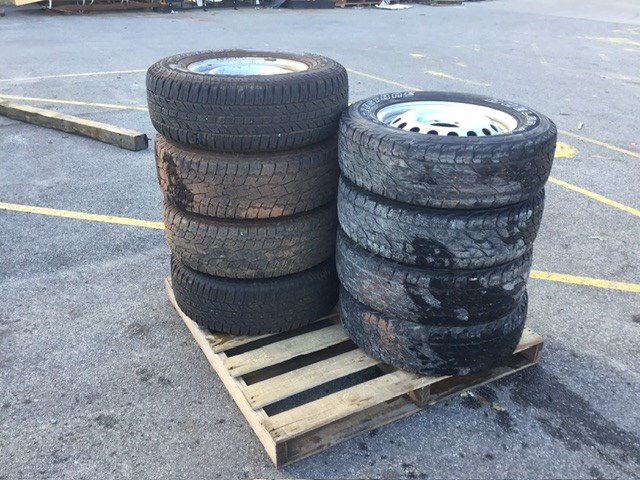 Pallet Of 8 Rims With Tyres Auction (0032-9041500) | Grays Australia