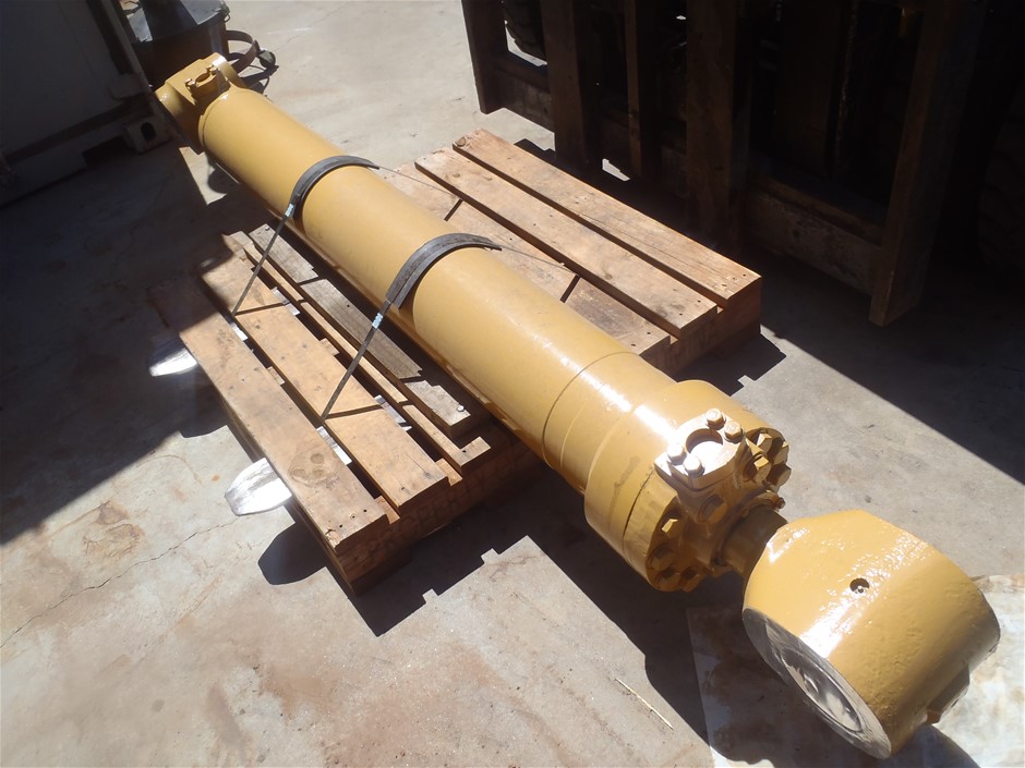 Caterpillar 988H Tilt Cylinder 230-7913 Auction (0010-9041589) | Grays ...