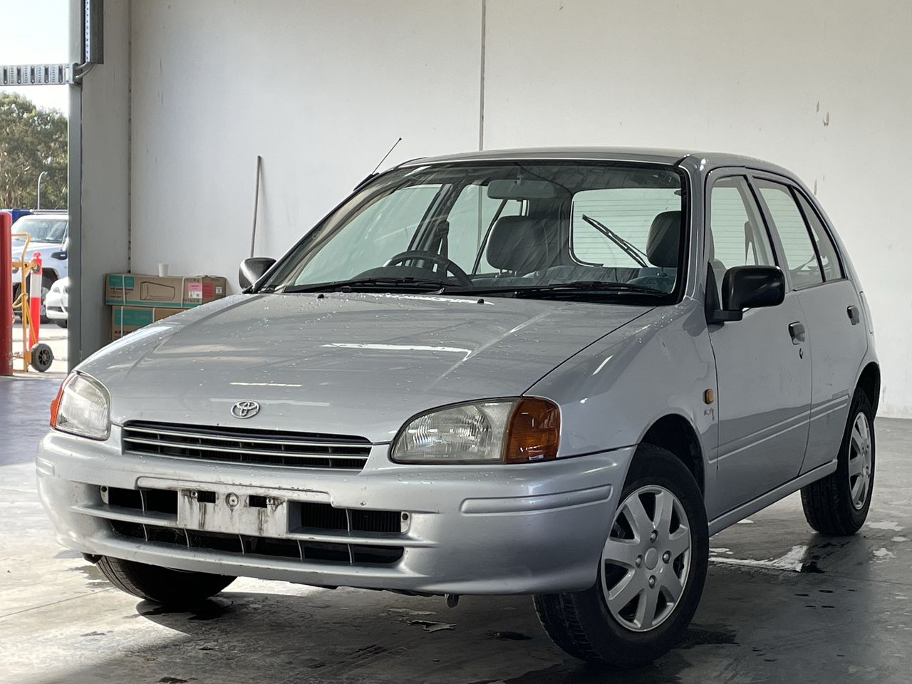 1999 Toyota Starlet Life EP91R 3 auto Hatchback Auction (0001-21000666 ...
