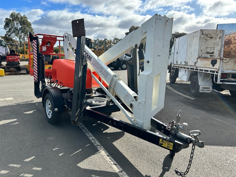 2014 Snorkel Mobile Hydraulic Platform Auction (0008-3025768) | Grays ...