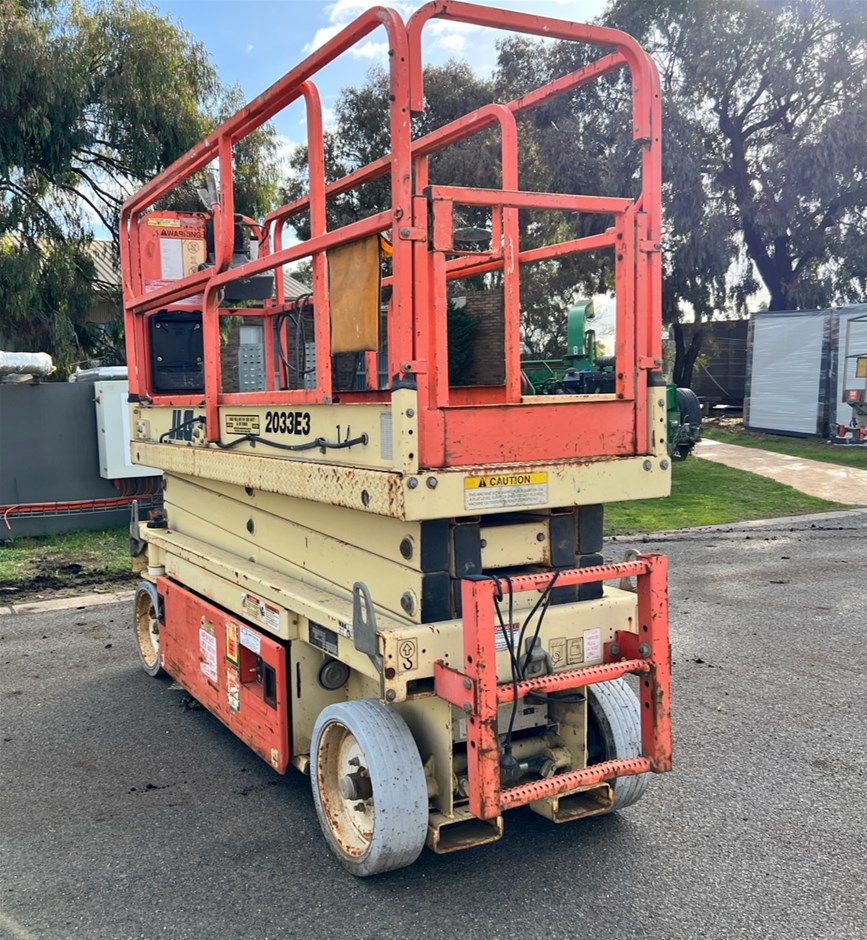 2002 JLG 2033E3 Scissor Lift Auction (0128-3025683) | Grays Australia