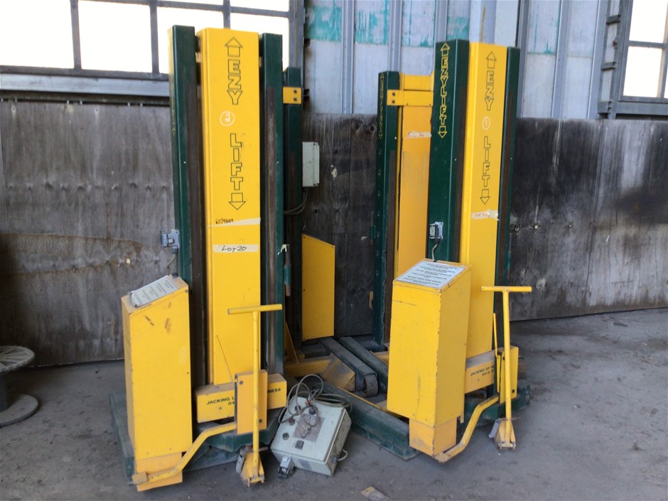 EZY- LIFT Truck / Bus Hoist Auction (0020-7045098) | Grays Australia