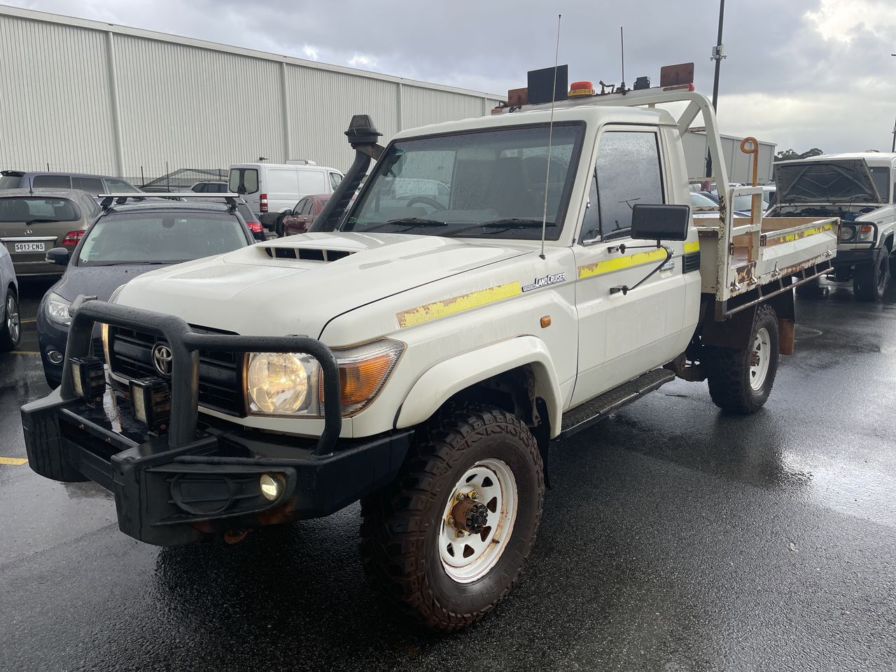 2017 Toyota Landcruiser Workmate VDJ79R Turbo Diesel Manual Cab Chassis ...