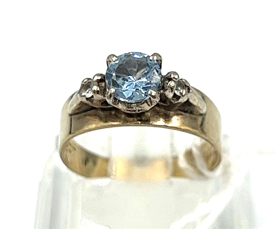 9ct Yellow Gold Blue Topaz & Cluster Ring Auction (0078-2552912 ...