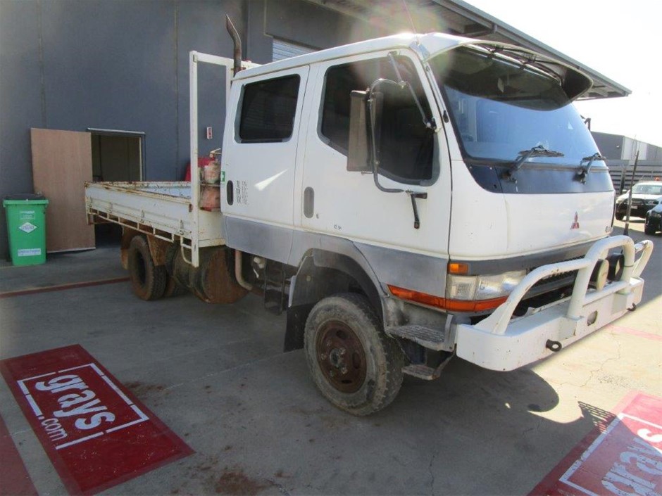 2001 Mitsubishi Canter FG 4 x 4 Cab Chassis Truck Auction (0001-7045654 ...