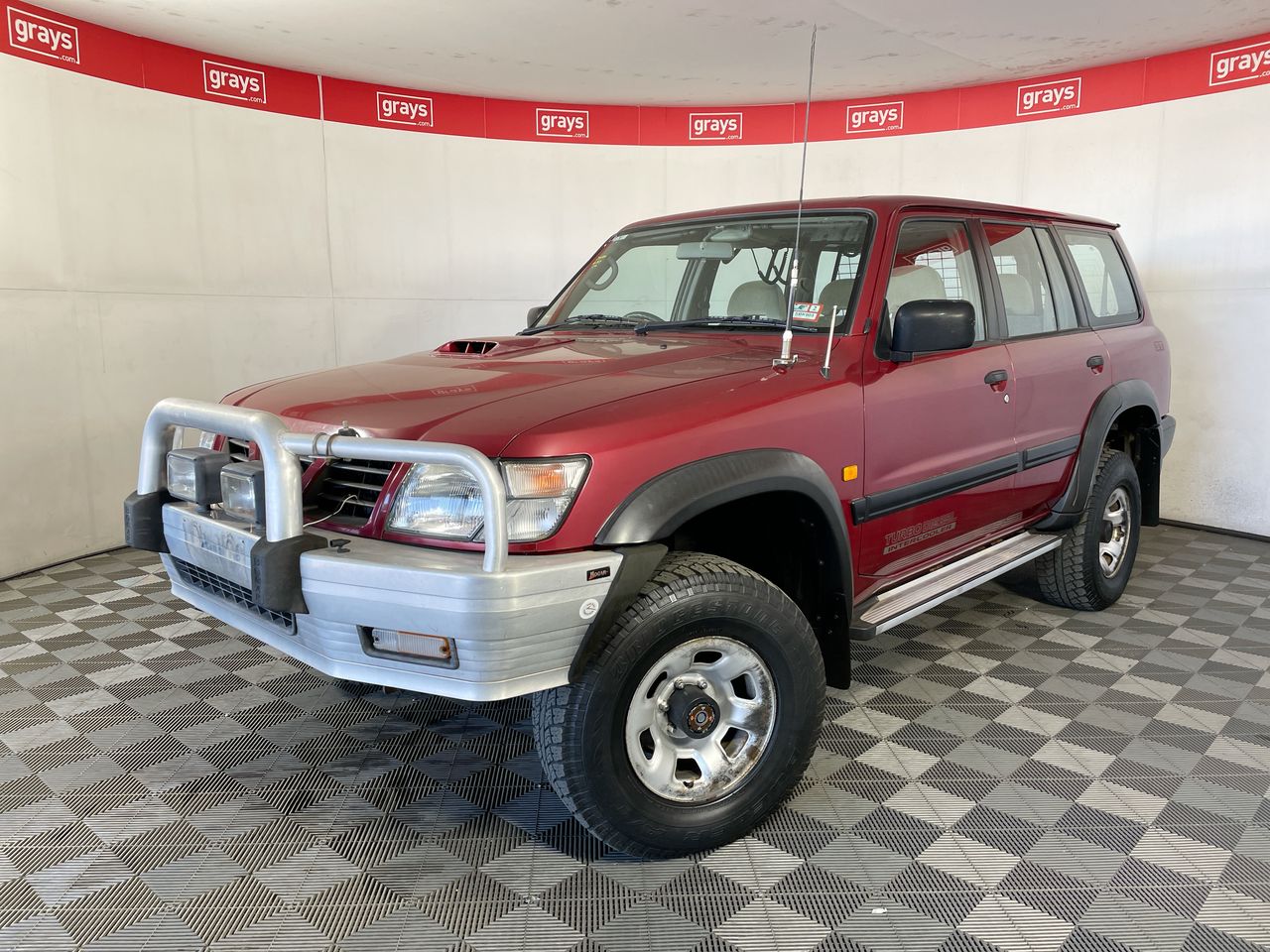 1998 Nissan Patrol ST (4x4) GU Turbo Diesel Manual 7 Seats Wagon ...