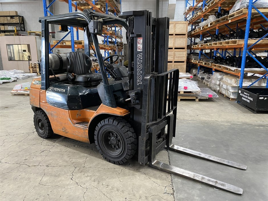 Toyota 42-7FG25 Counterbalance Forklift Auction (0194-3025683) | Grays ...