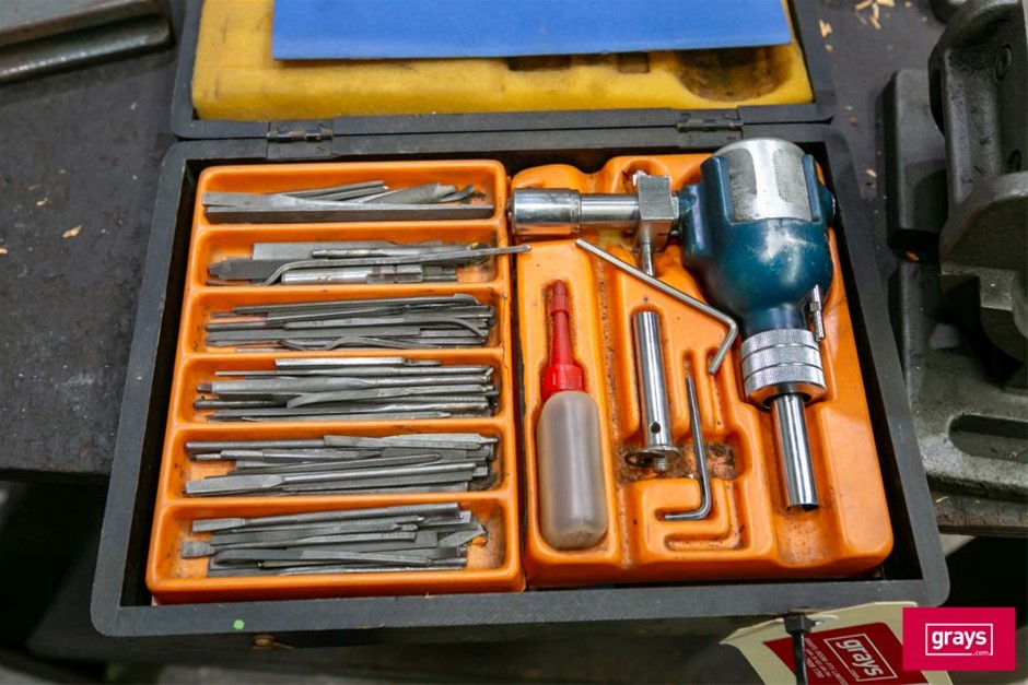 Diprofil Hand Finisher Tool with Timber Case Auction (0042-5052828 ...
