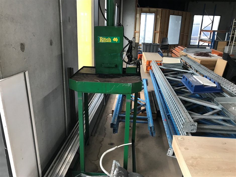 1x Purpose Built Oil Filter Crusher Auction (0020-3025730) | Grays ...