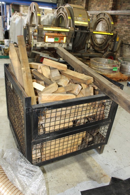 Steel Mesh Stillage with Off Cut Timber Auction (0098-5052879) | Grays ...