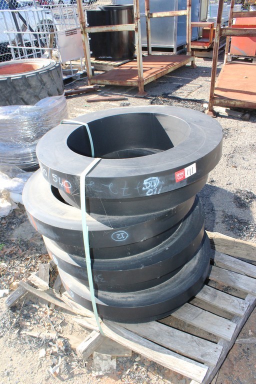 4x Large Diameter Poly Pipe Flanges Auction (0117-5053205) | Grays ...