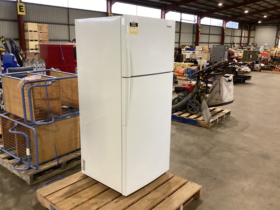 Westinghouse Fridge/Freezer Auction (0047-8017434) | Grays Australia