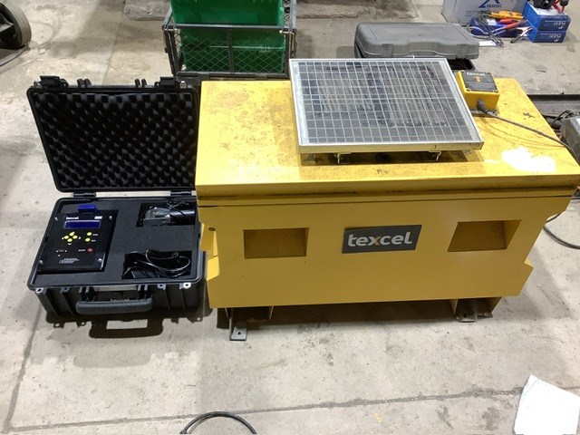 Texcel 7784 Environmental Monitor With Solar Panel And Site Box Auction ...