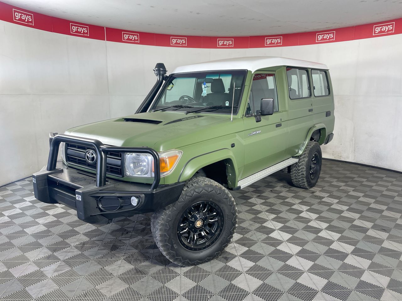 2012 Toyota Landcruiser Workmate (4x4) VDJ78R Turbo Diesel Manual Wagon ...