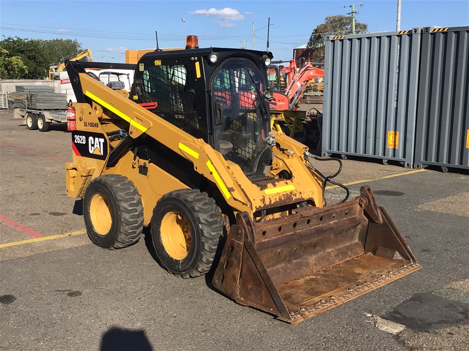 2013 Caterpillar 262D Skid-Steer Loader