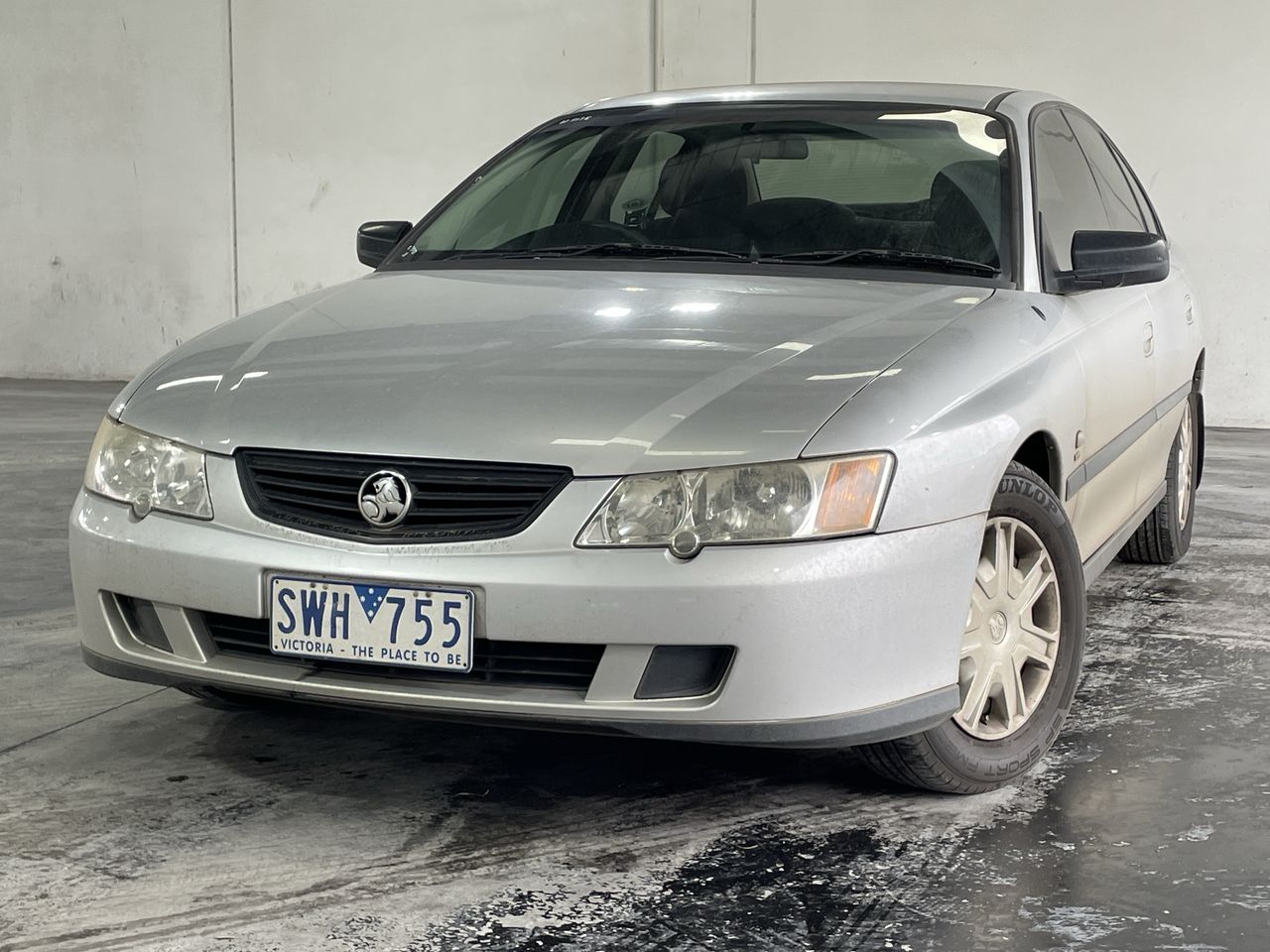 2004 Holden Commodore Executive Y Series Automatic Sedan Auction (0001 ...