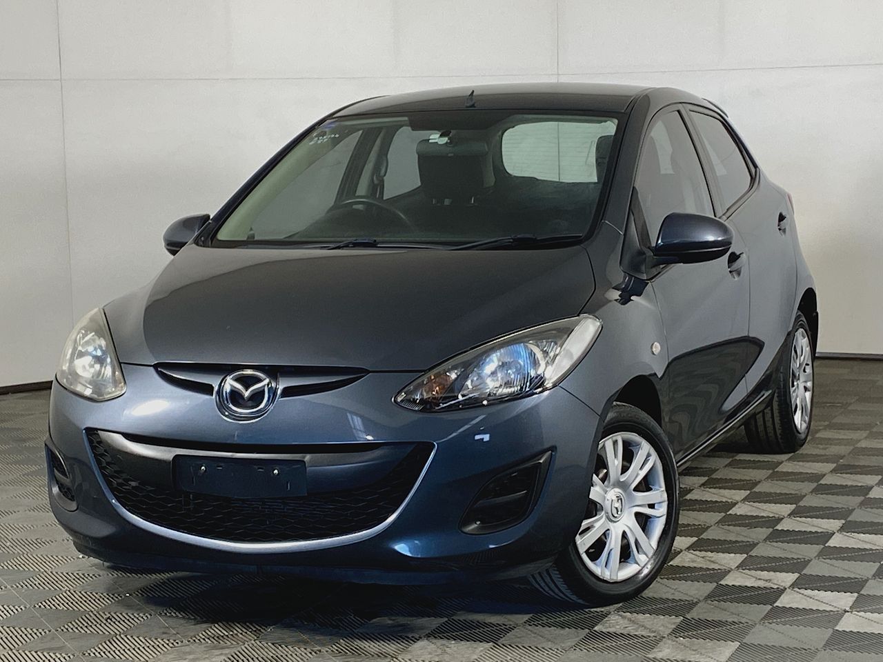 2012 Mazda 2 Neo DE Manual Hatchback Auction (0001-21003853) | Grays ...
