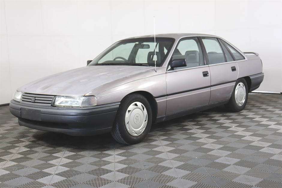 1989 Holden VN Commodore Executive (Factory V8) Automatic Sedan Auction ...