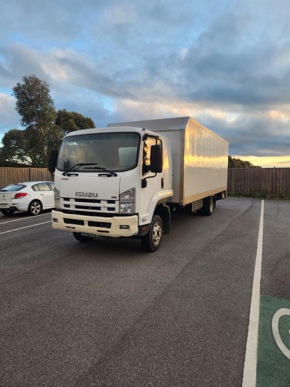 2009 Isuzu FRR600 Long Pantech Truck Auction (0001-3026051) | Grays ...