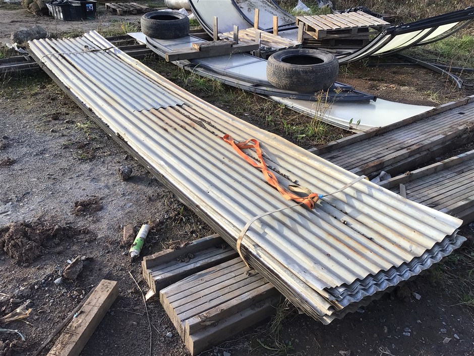 Quantity of Galvanised Roofing Sheets Auction (0040-3025989) | Grays ...