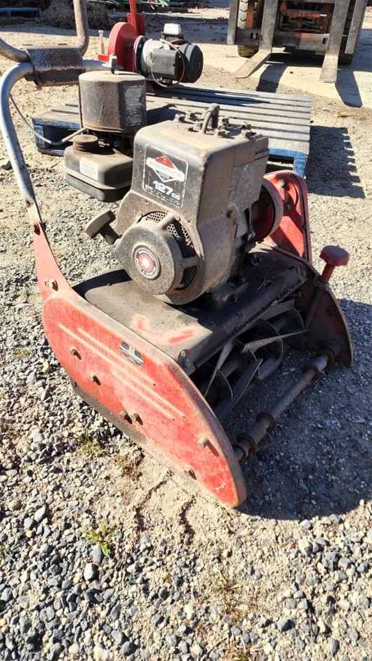 Morrison Cylinder Mower Auction (0055-5053313) | Grays Australia