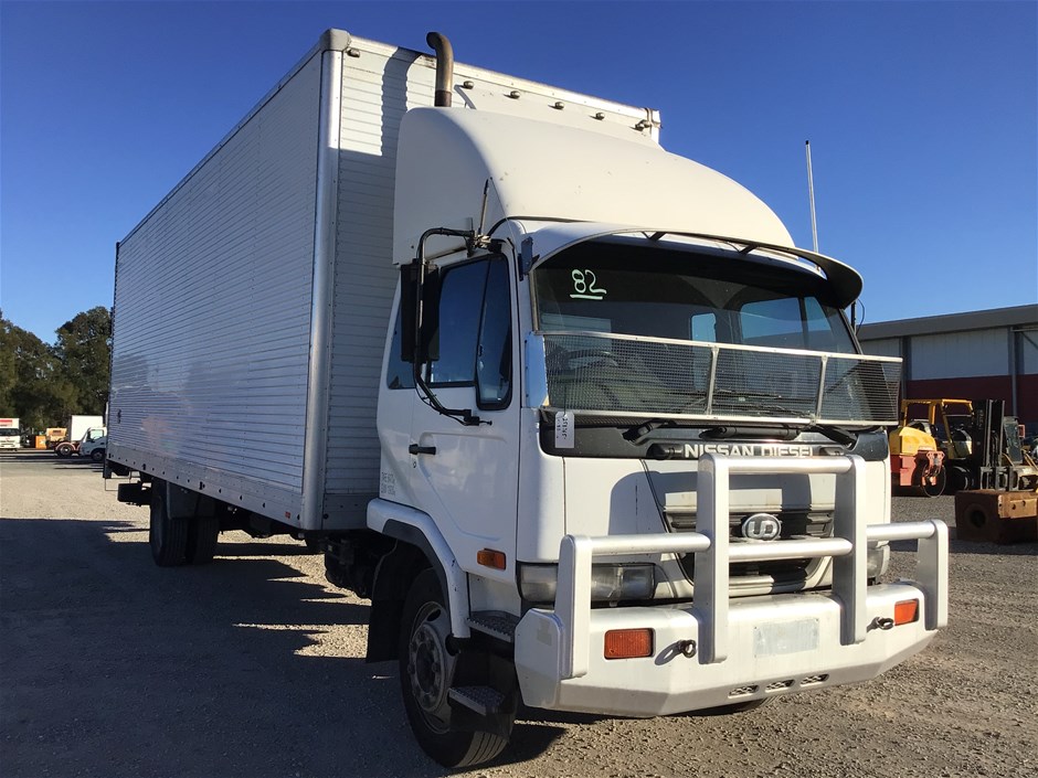 2005 Nissan UD 4 x 2 Pantech Truck Auction (0001-5053523) | Grays Australia