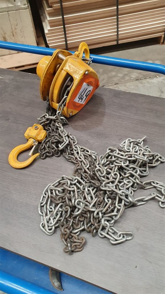 GORILLA 500KG CHAIN BLOCK WITH 3M LIFT Auction (0449-5053512) | Grays ...