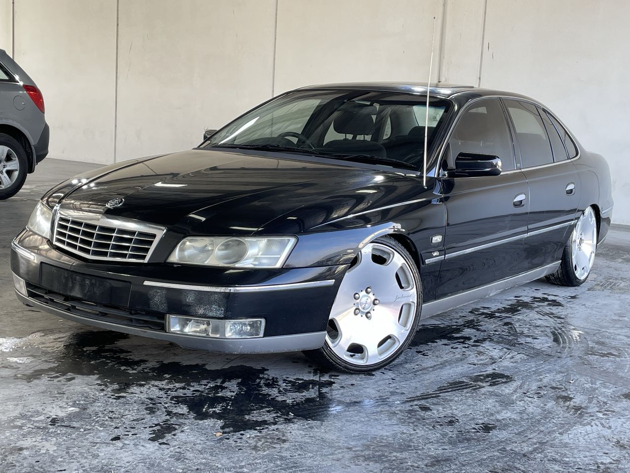 2004 Holden Statesman WL Automatic Sedan Auction (0001-21005469 ...
