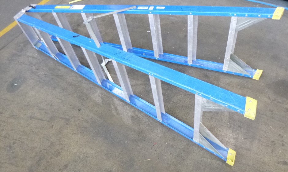 Climbrite CLIDS6 Fiberglass Double Sided Step Ladder Auction (0070 ...