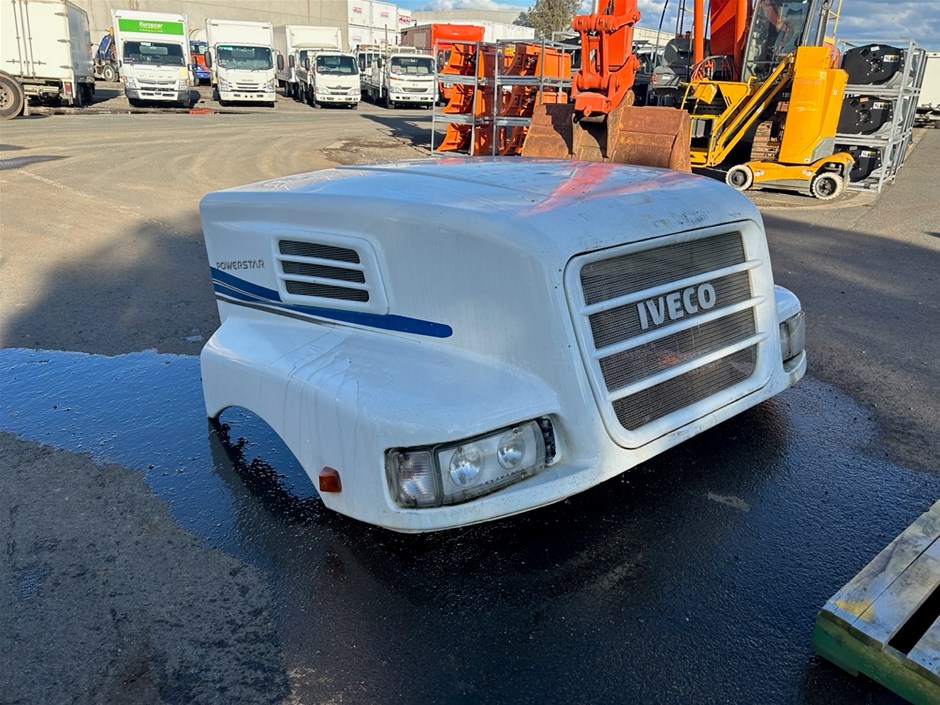Iveco Powerstar Truck Bonnet Auction (0006-3026255) | Grays Australia