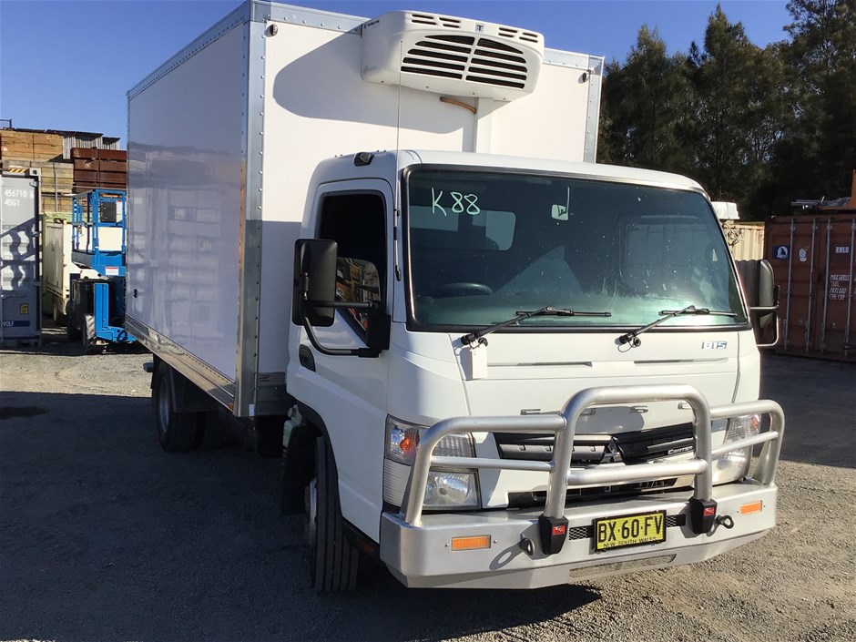 2013 Mitsubishi Canter 7/800 4 x 2 Refrigerated/Freezer Body Truck ...