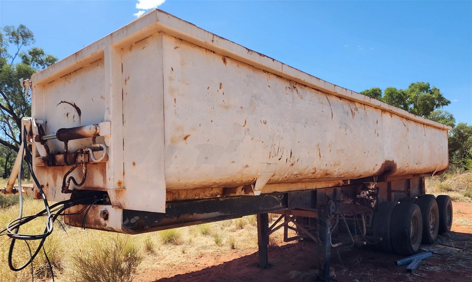 Heavy Duty Off-Road Triaxle Side Tipper Trailer Auction (0021-7046559 ...