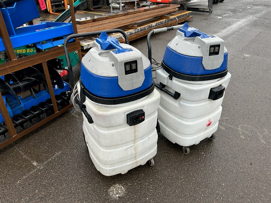 2 x CleanStar Wet & Dry Vacuum Cleaner Auction (0016-3026417) | Grays ...