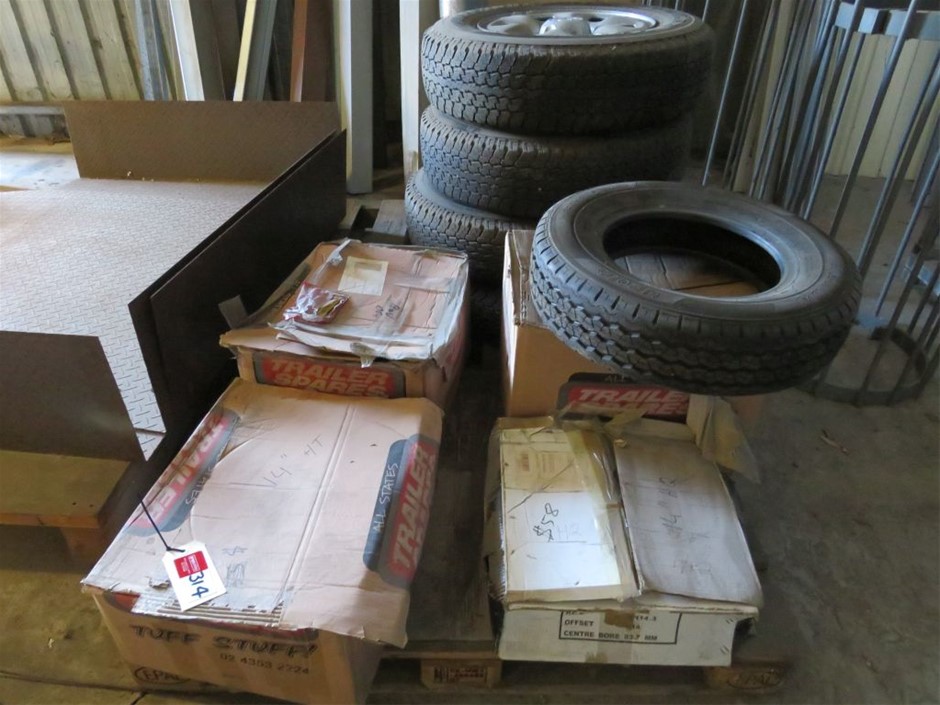 Pallet Containing Assorted Rims & Tyres Auction (0314-5053575) | Grays ...
