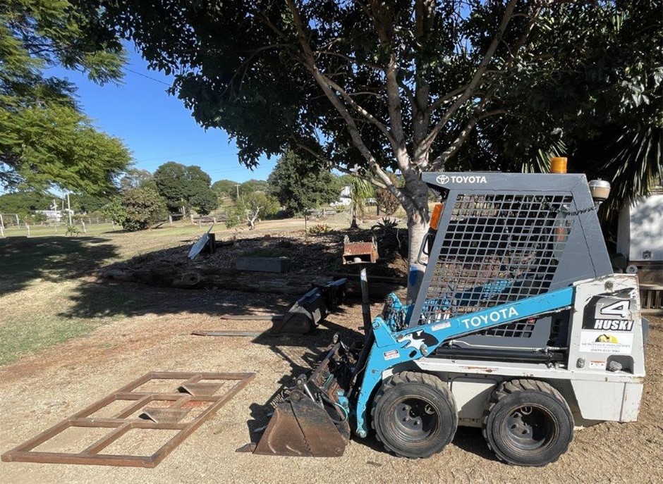 2018 Toyota Husky 4SDK4 Skid Steer Loader Auction (0001-7046715 ...