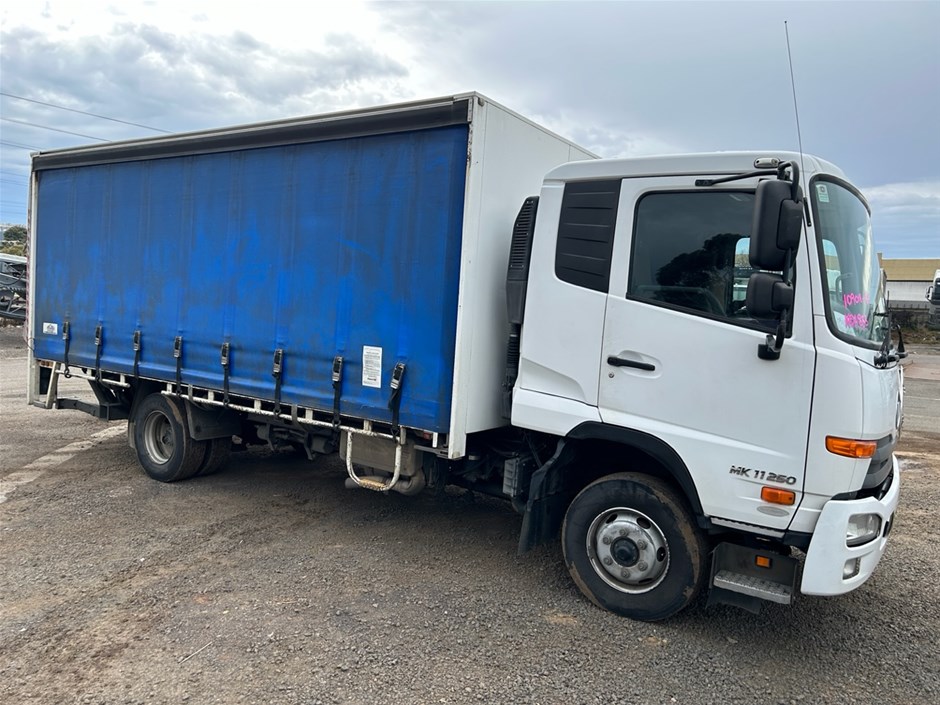 2016 UD Condor (4 x 2) Curtainsider Rigid Truck